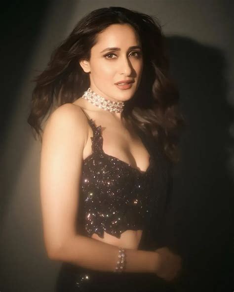 Pragya Jaiswal Hot Photos Stunning Photos As Of June 2025
