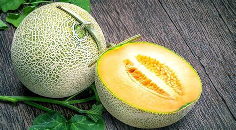 Какие дыни продают сейчас в наших магазинах и какие из них самые ...