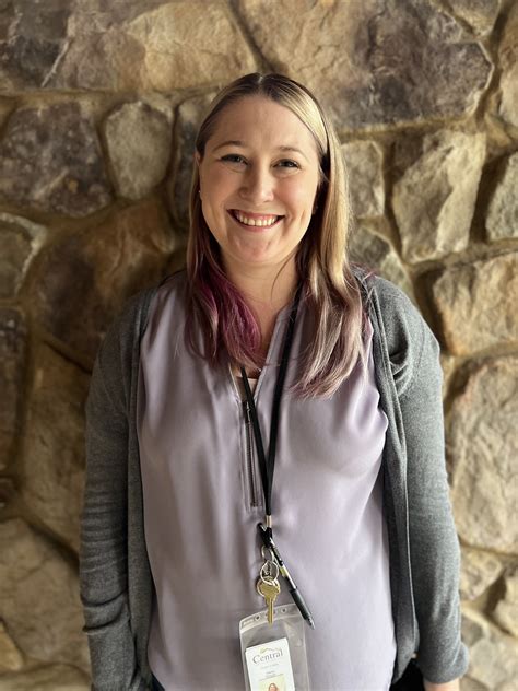 Employee Of The Month August 2023 Stacey Bowman Csw Central