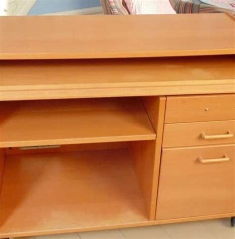 საინტერესო ისტორიები ყველა დაიწყო მარტივი იდეით—ძველი მაგიდის დაფარვა მაგიდის ჭრილით 🤔