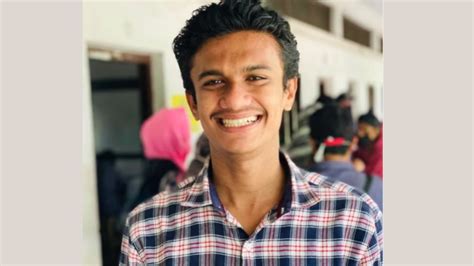 Sfi University Of Kerala Vc Dr Mohanan Kunnummal On Sfi Leader Nikhil Thomass Issueon Sfi