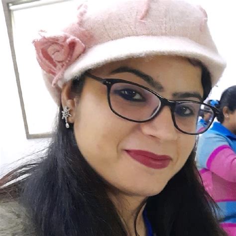 Nisha Chaudhary Customer Relationship Manager Kaveri Technobuild