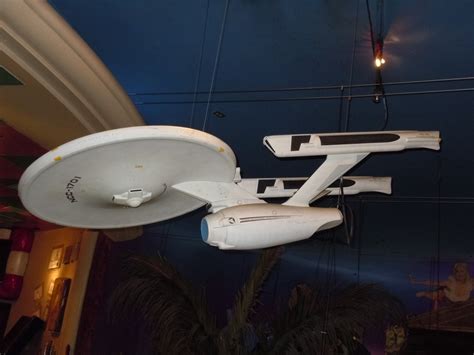 Hollywood Movie Costumes And Props Starship Enterprise Model From Star Trek The Motion Picture
