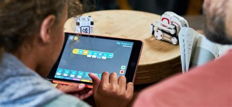 Cozmo Code Lab Makes Robot Programming Easy As Dragging Blocks