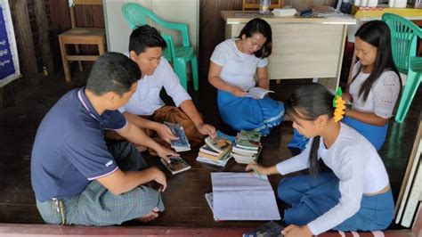 ဂွမြို့နယ်တွင် စာဖတ်ရှိန်မြှင့်တင်ရေးအတွက် Mobile Library စနစ်ဖြင့် စာအုပ်စာစောင်များ အခမဲ့ င