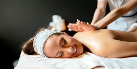 Full Body Massage In Sector 49 Gurgaon Wellicon Spa™
