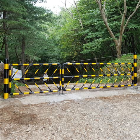 Wt 좌우회전식 수동차단기차단폭 약 45미터양방향 180도 열림 지원금정산 설치예시 확대보기