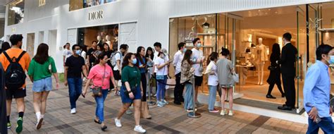 今年中香港人口逾7498萬 較去年同期增加152萬 升幅21 — 識港