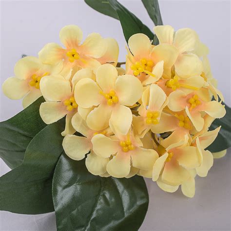 Букет фиалок искусственный желтый Искусственные фиалки Украина