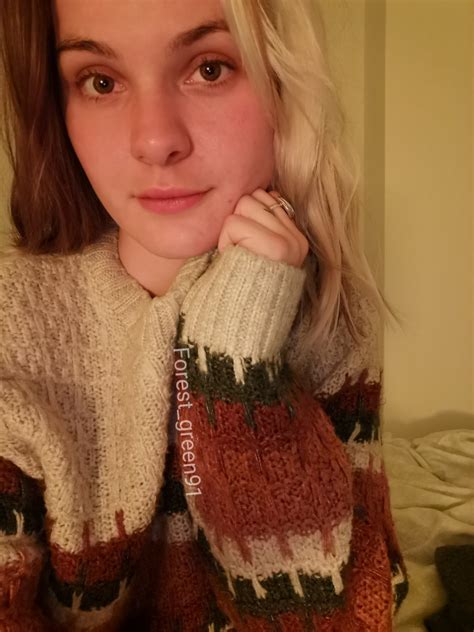 Trying To Wear Makeup Less To Feel More Confident 😊 27 R Selfie