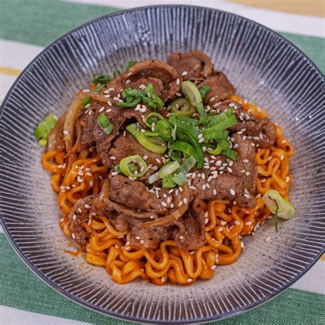 Mi Pedes Sat Set Mi Burung Dara