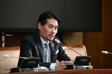 Г Амартүвшин Хууль зөрчиж байгаа банкуудад хариуцлага тооцох хэрэгтэй