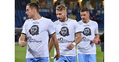 Феновете на Лацио се гавярт с Ане Франк