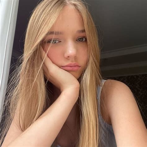 Arina Main Arina On Threads