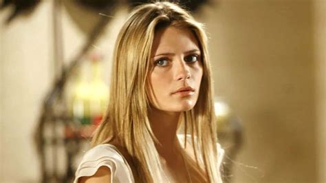 The Oc Star Mischa Barton Is Joining Reboot Of Australian Soap Opera