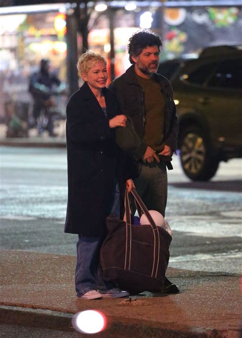 michelle williams films scenes for fx s dying for sex in new york 03