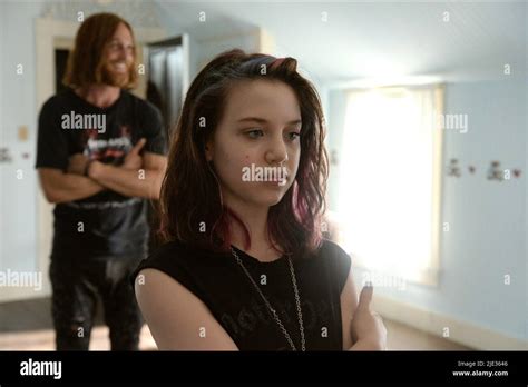 Ethan Embry Kiara Glasco The Devil S Candy Stock Photo Alamy