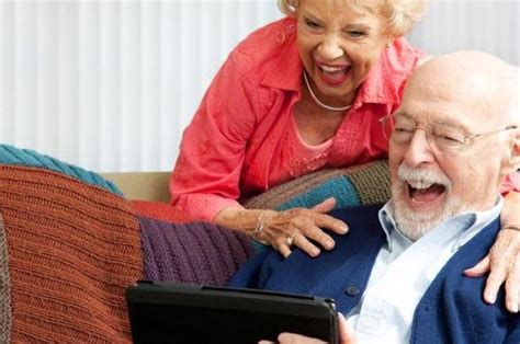 76 Persen Lansia Inggris Memiliki Kehidupan Seksual Yang Membara Dan Aktif Tanpa Kondom Intisari