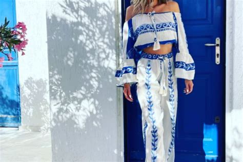 ΤΑ ΚΑΛΥΤΕΡΑ ΚΑΤΑΣΤΗΜΑΤΑ ΡΟΥΧΩΝ ΜΥΚΟΝΟΣ Best Clothes Mykonos Unique Clothes Mykonos Mykonos