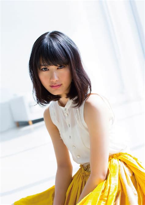 橋本愛ai hashimoto Pure Beauty Clean Beauty Woman Face Yellow Dress Asian Girl Cool Girl