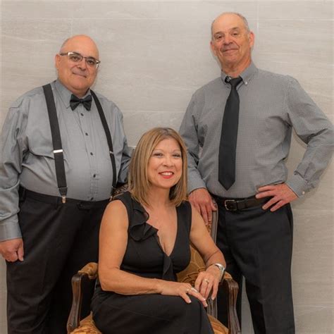 Bev Dunn Gloucester On Live Musician