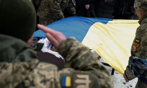 Паника сред мъжете в Украйна полицията издирва укриващи се от военна служба Информационна