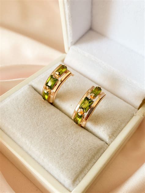 Серьги Зеленое лето Б1 цена 290 руб в интернет магазине бижутерии «Дубайское золото