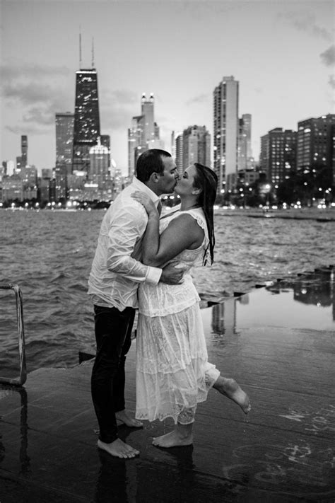 Natalie And Johns Downtown Chicago Engagement Shoot Chicago Engagement