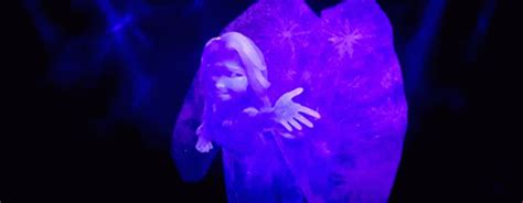 Elsa Frozen Gif Elsa Frozen Thaw Discover Share Gifs