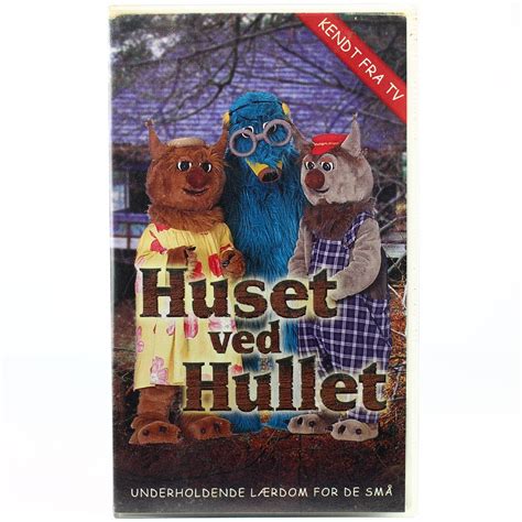 Huset Ved Hullet 2 Vhs Wts Retro Køb Filmen Her