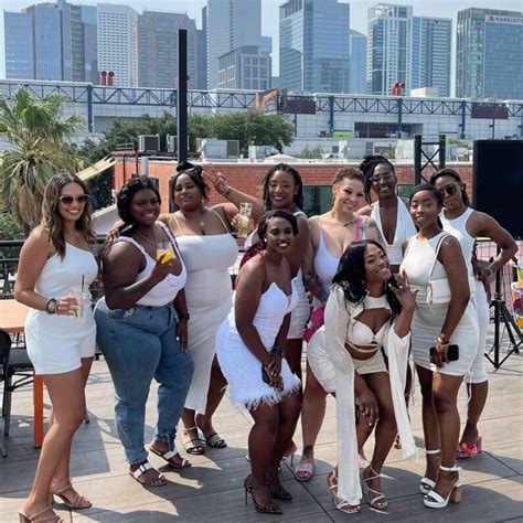 Rooftop Restaurants Houston 15 Spots For Elevated Fun Eats