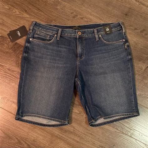 Silver Jeans Shorts Nwt Silver Jeans Denim Shorts Suki Curvy Fit