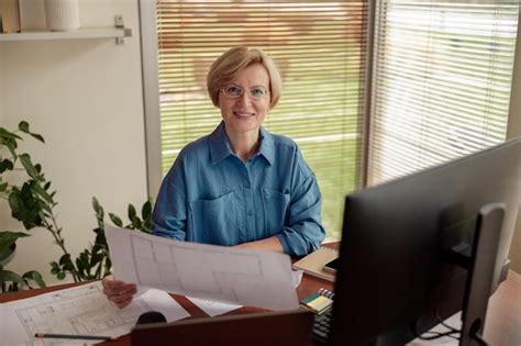 Premium Photo Woman Engineer Construction Is Developing Construction