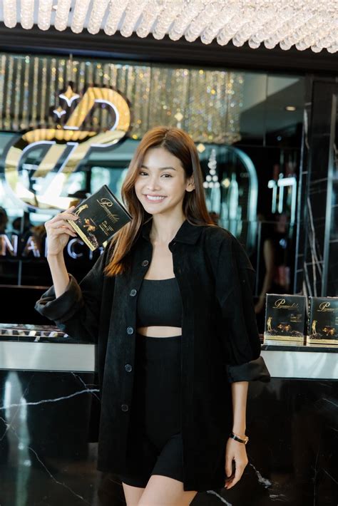 ขอต้อนรับพรีเซนเตอร์กาแฟ ปนันชิตาคอฟฟี่ คนล่าสุดค่า อิงฟ้า ไฟเบอร์อั้ม โปรตีนเจ้าแรก กาแฟ