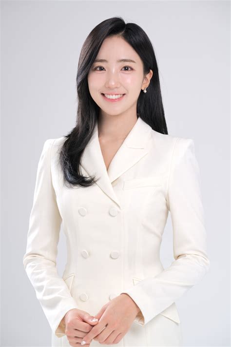 Lck 여신 배혜지 아나운서 6일 광주 삼성 Kia전 시구