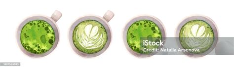 수채화 현실적인 만화 뜨거운 향기로운 녹차 말차 라떼 음료 세트의 컵 흰색 배경에 고립된 찻잔 평면도입니다 웹 디자인 메뉴 앱 광고를 위한 손으로 그린 그림 가루로 빻은에