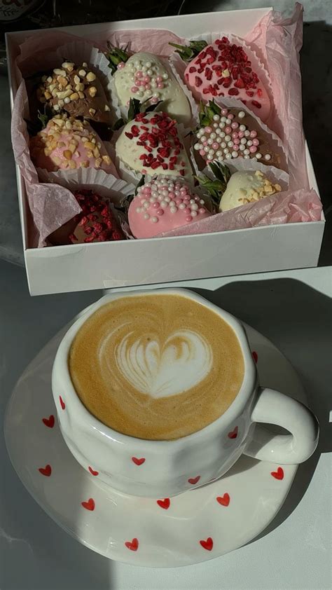 Клубника в шоколаде 🍓🍫