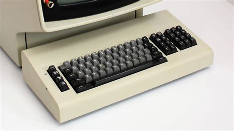 Differentiating Ibm 3101 3270 And 5250 Terminal Keyboards
