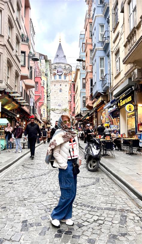 向娃 向娃 Added A New Photo