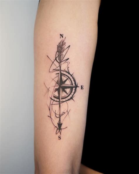 타투어때 나침반타투