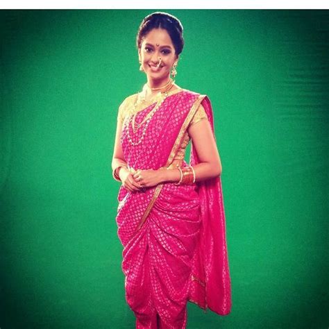 Mugdha Chaphekar Marathi Bride Fashion Saree