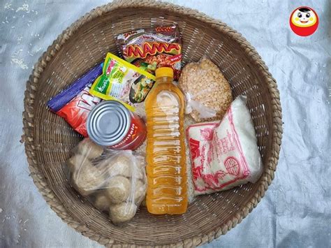 ကနီနှင့် ယင်းမာပင်မြို့နယ်ရှိ စစ်ဘေးရှောင် ပြည်သူများကို အညာပစ်တိုင်းထောင်လေးများအဖွဲ့က စားသောက