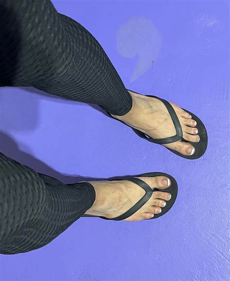My Flip Flops By Evelynclaythorne3 On Deviantart