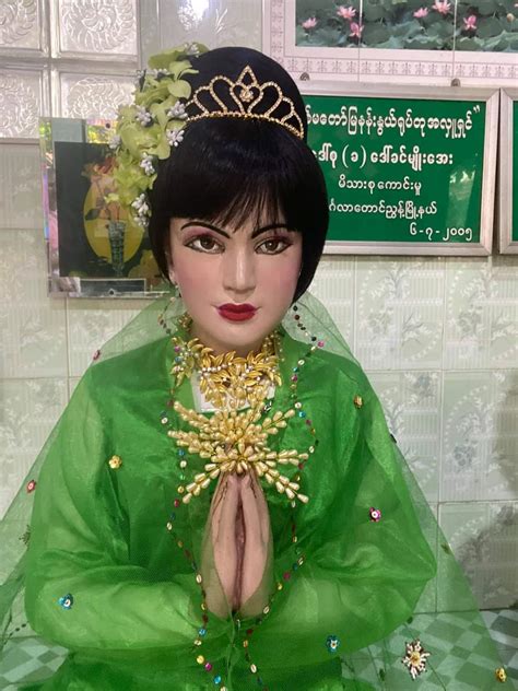 သိုက်နန်းရှင်ရဲ့ မွေးနေ့မှာ နတ်ရုပ်ကို မင်းသမီးလေး ဖြစ်သွားအောင် ပြင်ဆင