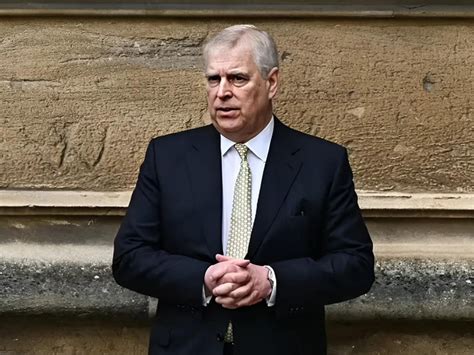 Как премина най тъжният Великден в историята на семейство Уиндзор болният Чарлз „опозореният