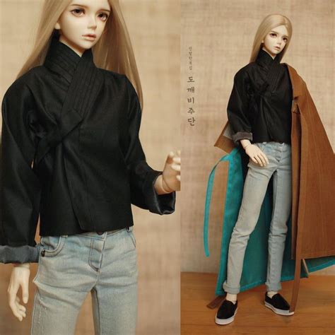 검정색 면 저고리 동정 대신 도복처럼 여러 줄의 스티치를 튼튼하게 넣어서 누비 느낌을 내 보았습니다 🤗 Dressmaking 한복 Hanbok Dollhanbok