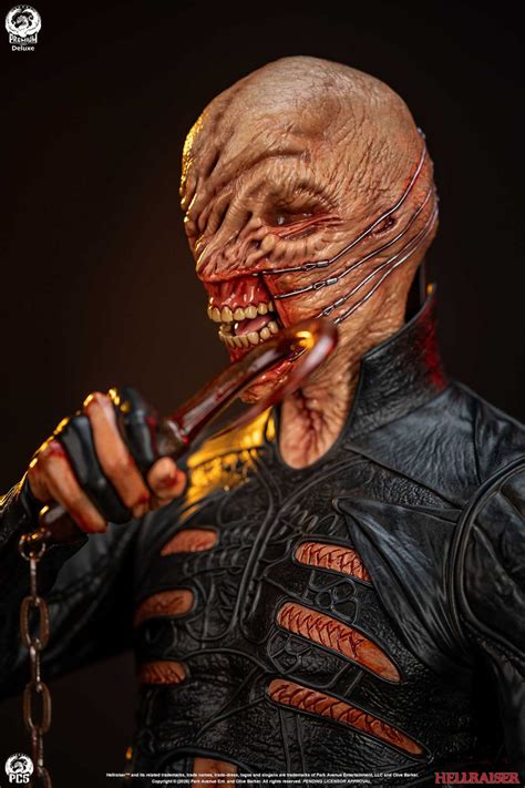 Chatterer 13 Deluxe Collectible Statue