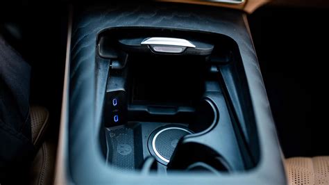 مرسدس بنز ئی450 ؛ این ماشین لوکس مخصوص استفاده روزانه است تصاویر