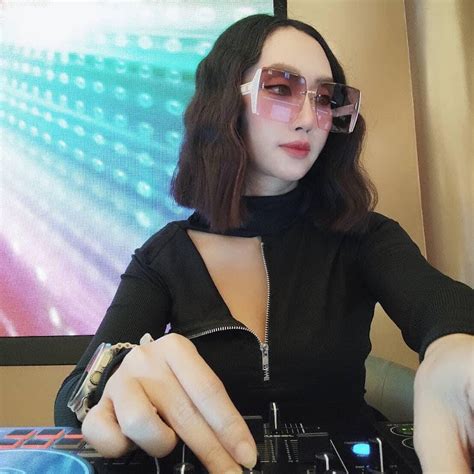 Techi เตชิ Youtube