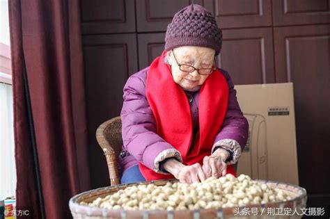 江蘇農村107歲老奶奶看起來像80歲秘訣是愛喝黃酒不吃隔夜飯 每日頭條